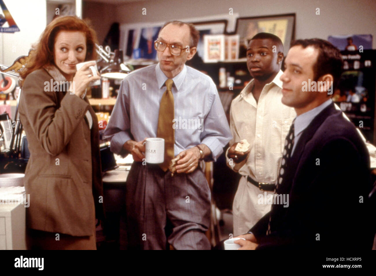 PICTURE PERFECT, Anne Twomey, Sean Patrick Thomas (2nd from right ...