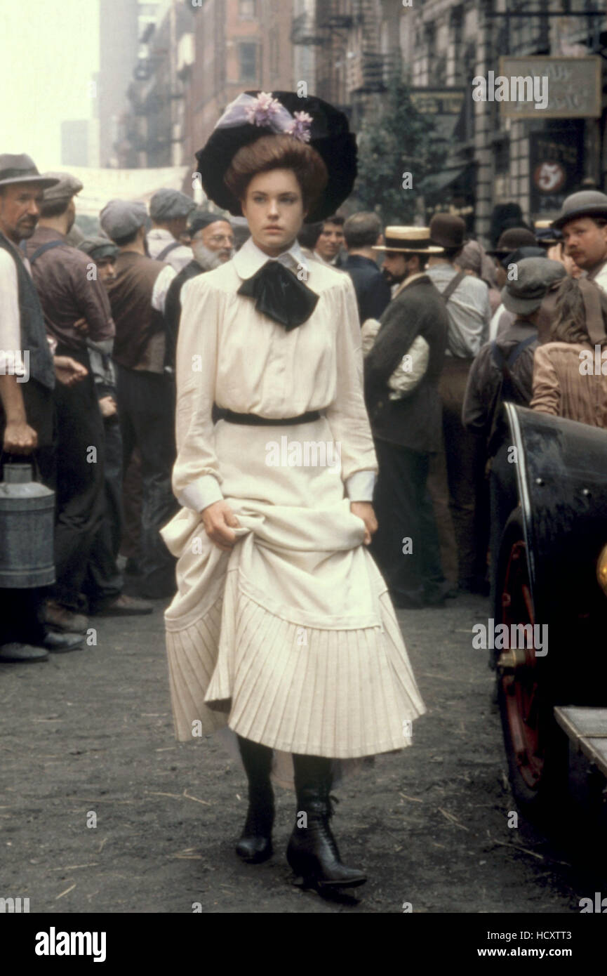 RAGTIME, Elizabeth McGovern, 1981, (c) Paramount/courtesy Everett ...