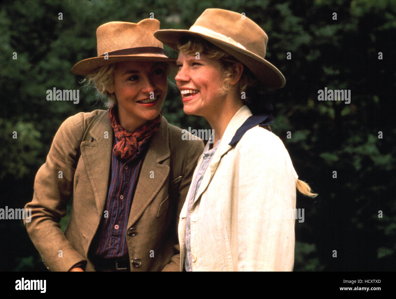 THE RAINBOW, Amanda Donohoe, Sammi Davis, 1989 Stock Photo - Alamy