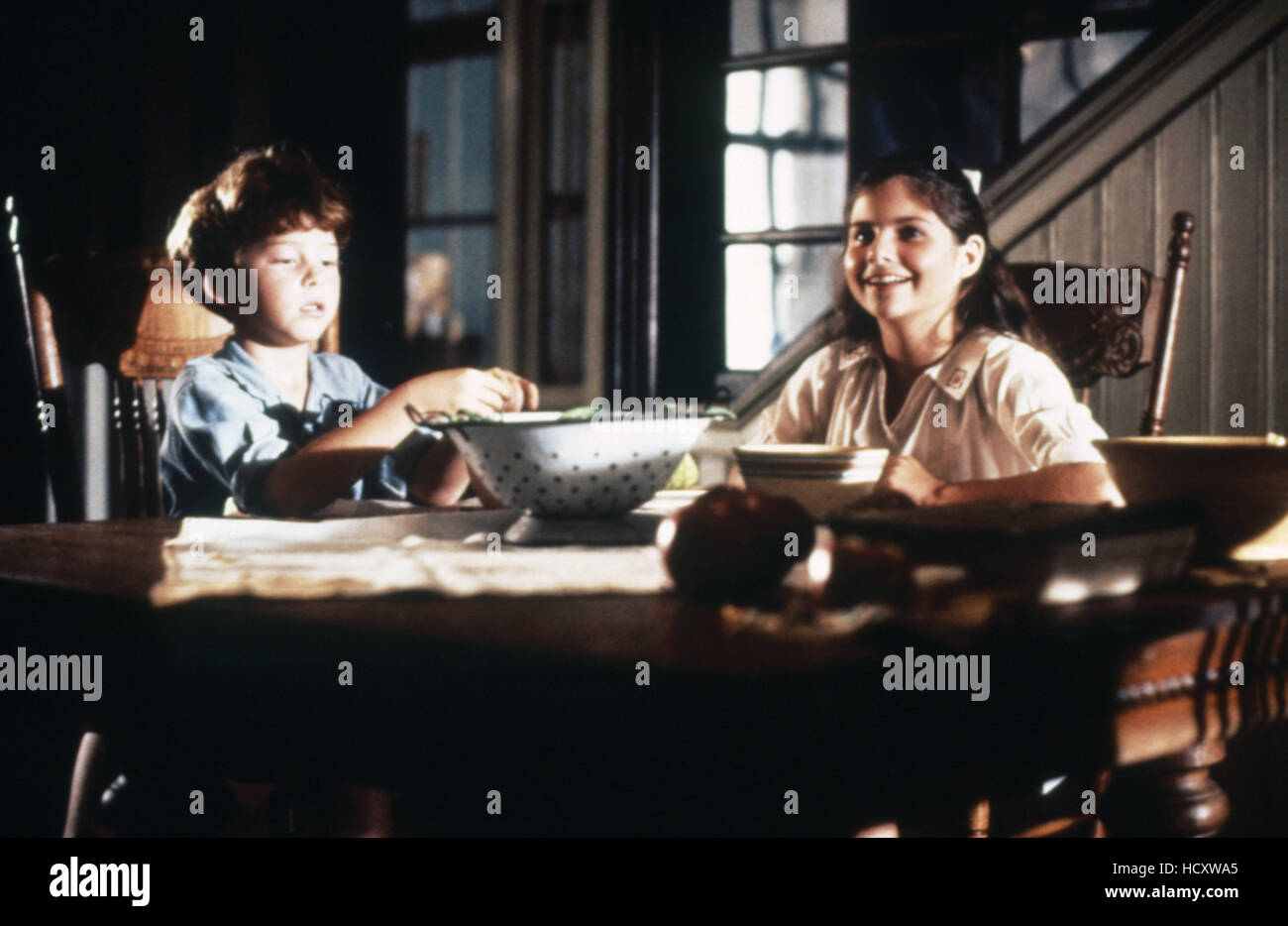 RAMBLING ROSE, Lisa Jakub (right), 1991, (c) New Line Cinema/courtesy ...
