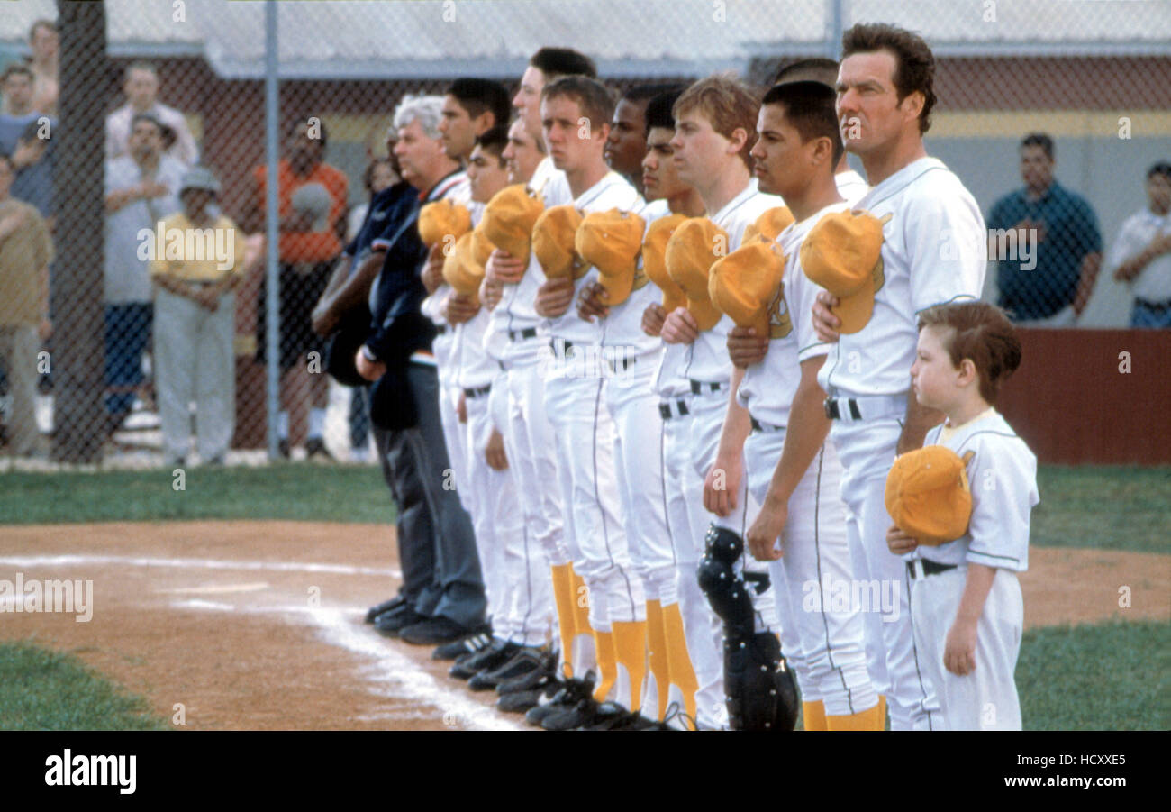 THE ROOKIE, Jay Hernandez, Dennis Quaid, Angus T. Jones, 2002 (c) Walt ...