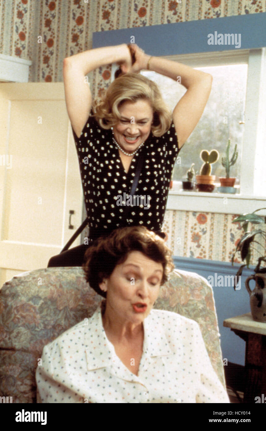 SERIAL MOM, Kathleen Turner, ?, 1994 Stock Photo - Alamy