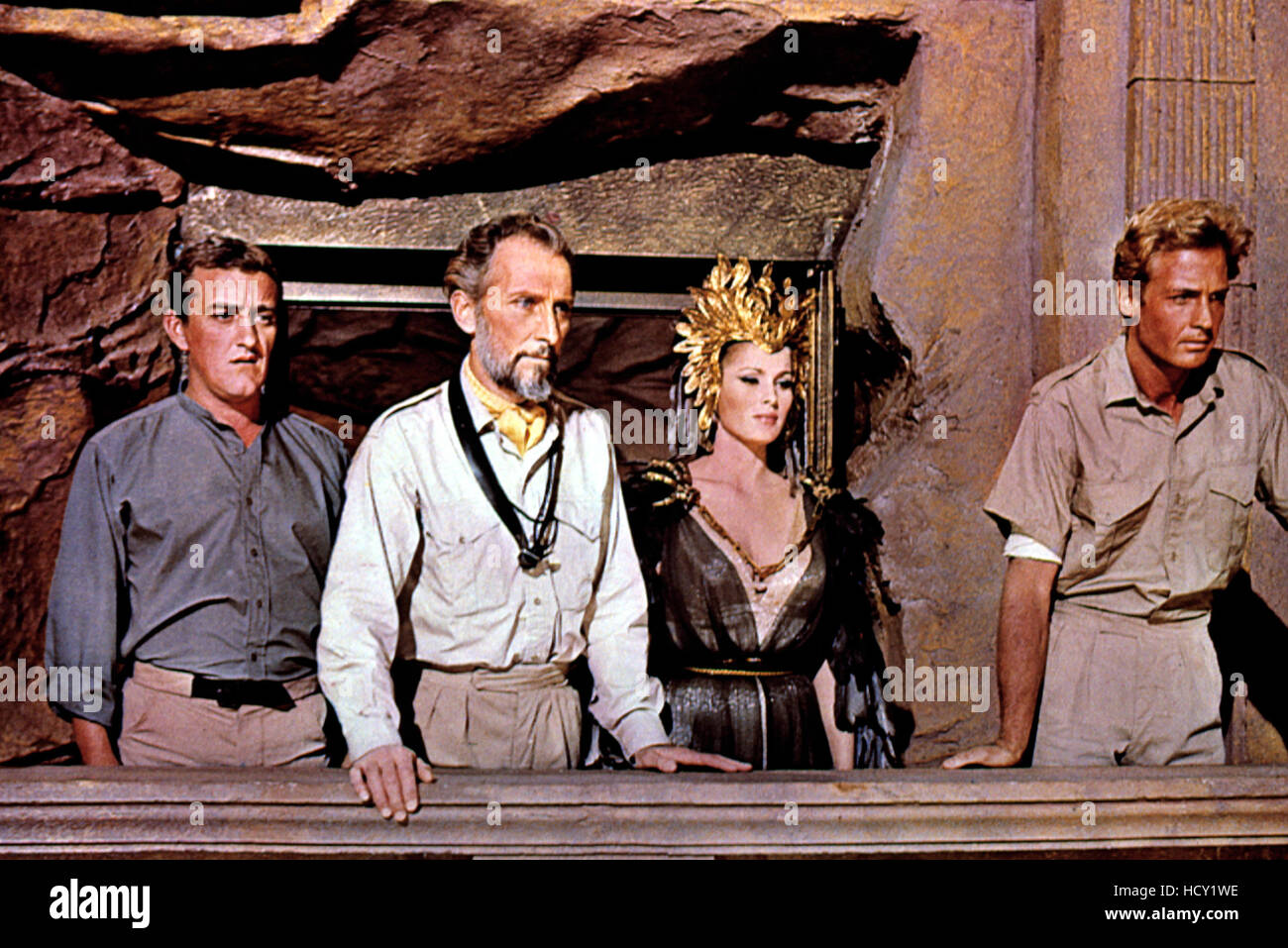 SHE, Bernar Cribbins, Peter Cushing, Ursula Andress, John Richardson ...