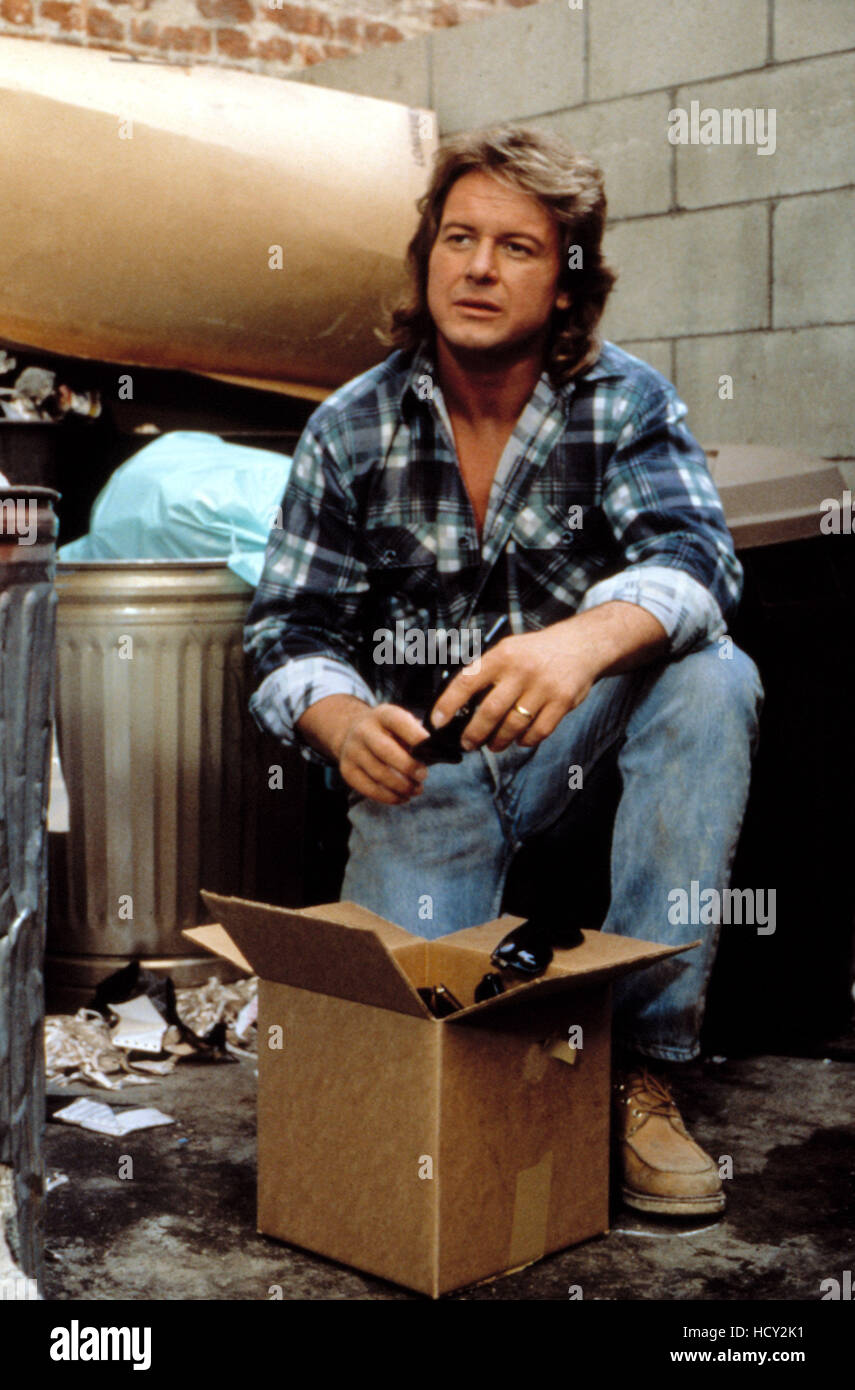 THEY LIVE (aka John Carpenter's They Live), Roddy Piper, 1988 Stock ...