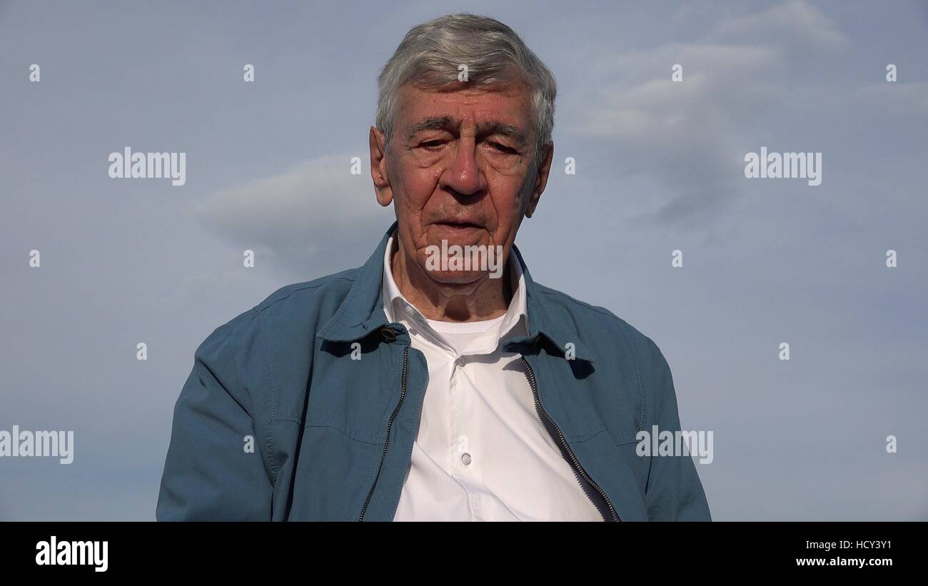 Forgetful Old Man With Alzheimers Stock Photo - Alamy