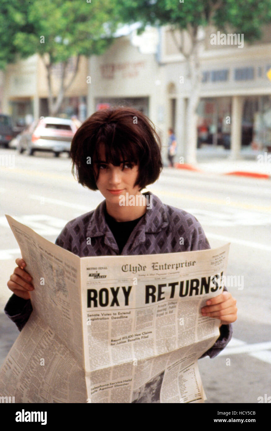 WELCOME HOME, ROXY CARMICHAEL, Winona Ryder, 1990 Stock Photo - Alamy