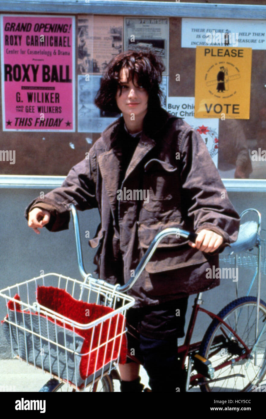 WELCOME HOME, ROXY CARMICHAEL, Winona Ryder, 1990 Stock Photo - Alamy