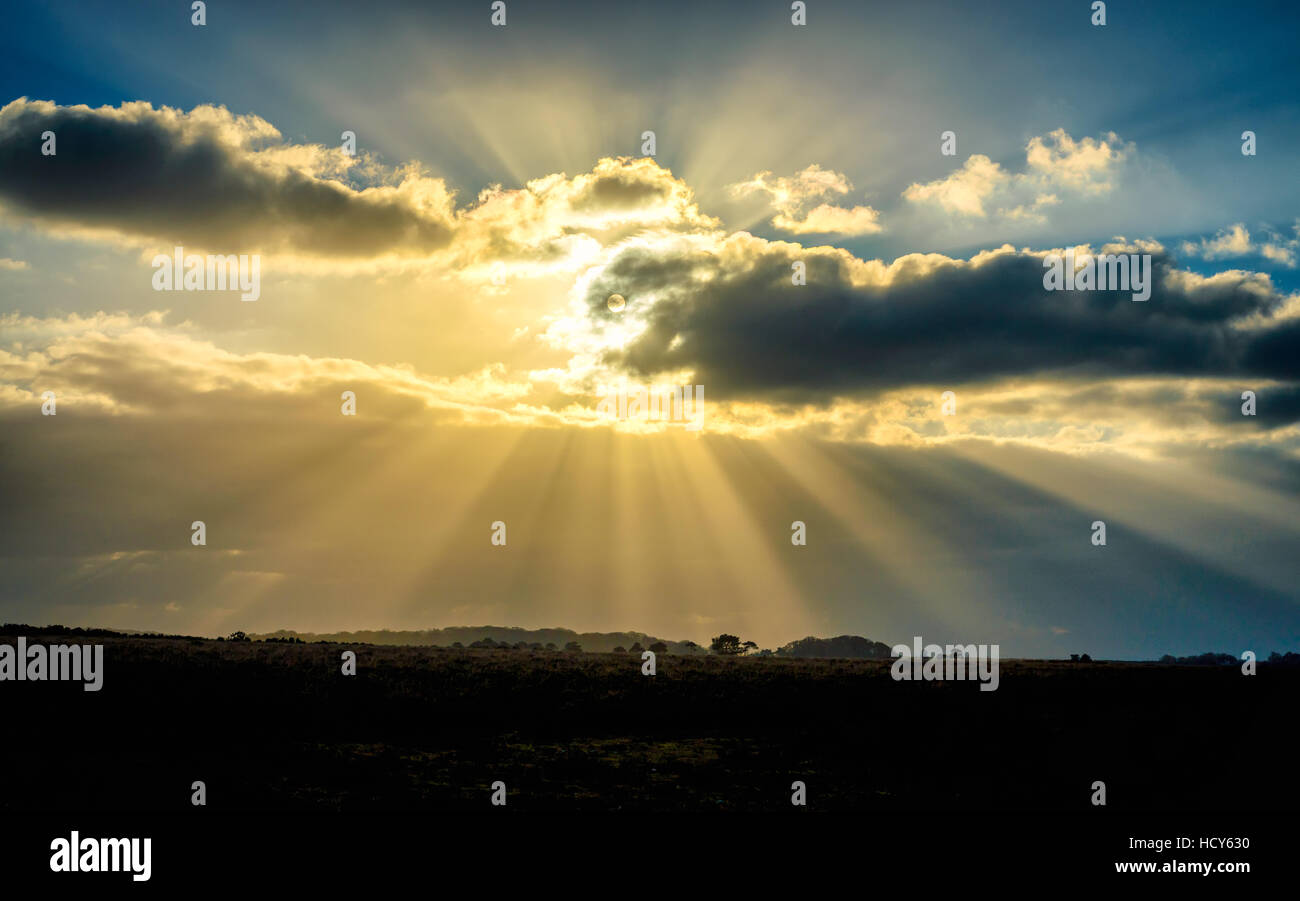 Crepuscular ray of light hi-res stock photography and images - Alamy