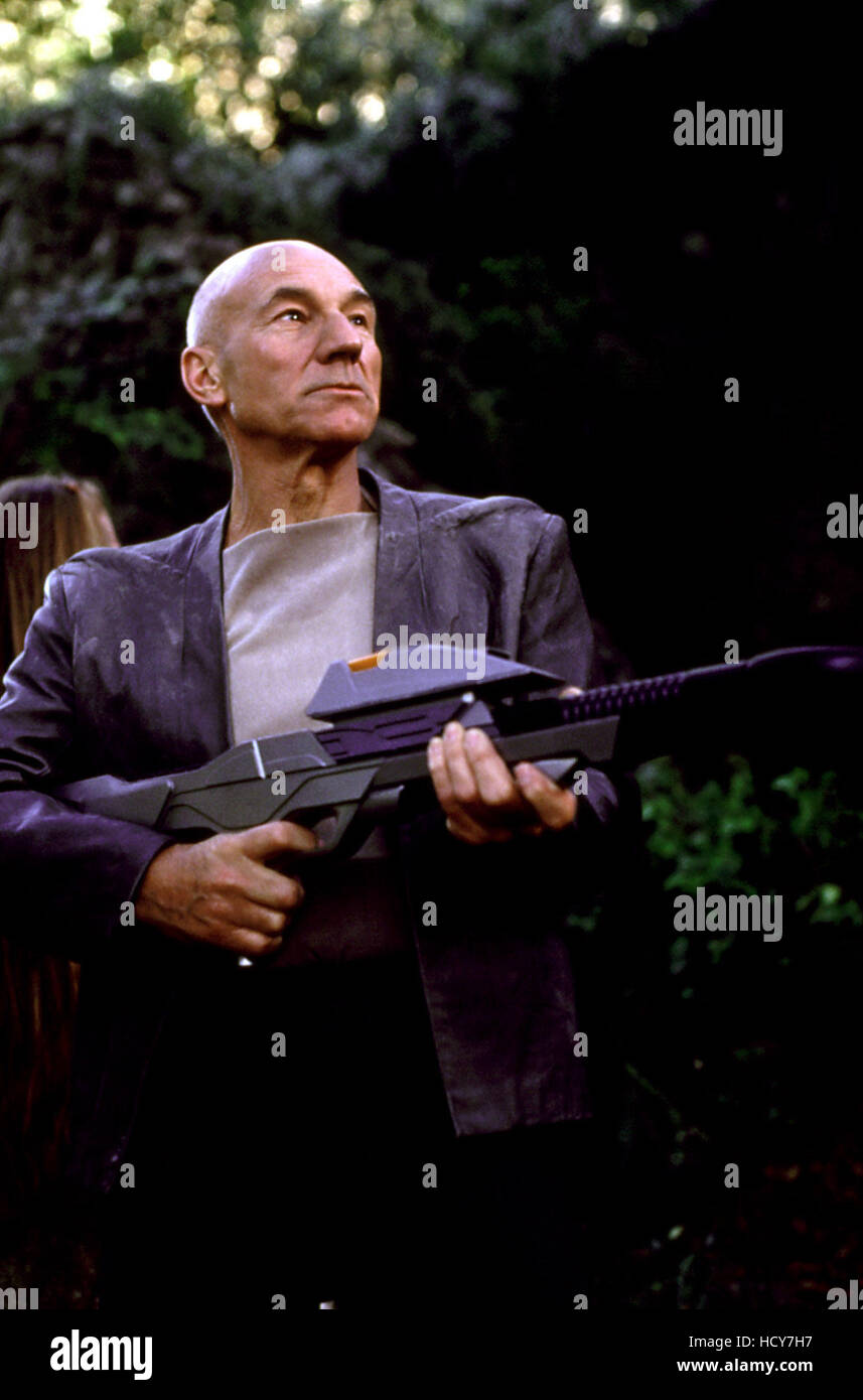 STAR TREK IX-INSURRECTION, Patrick Stewart, 1998, gun Stock Photo - Alamy
