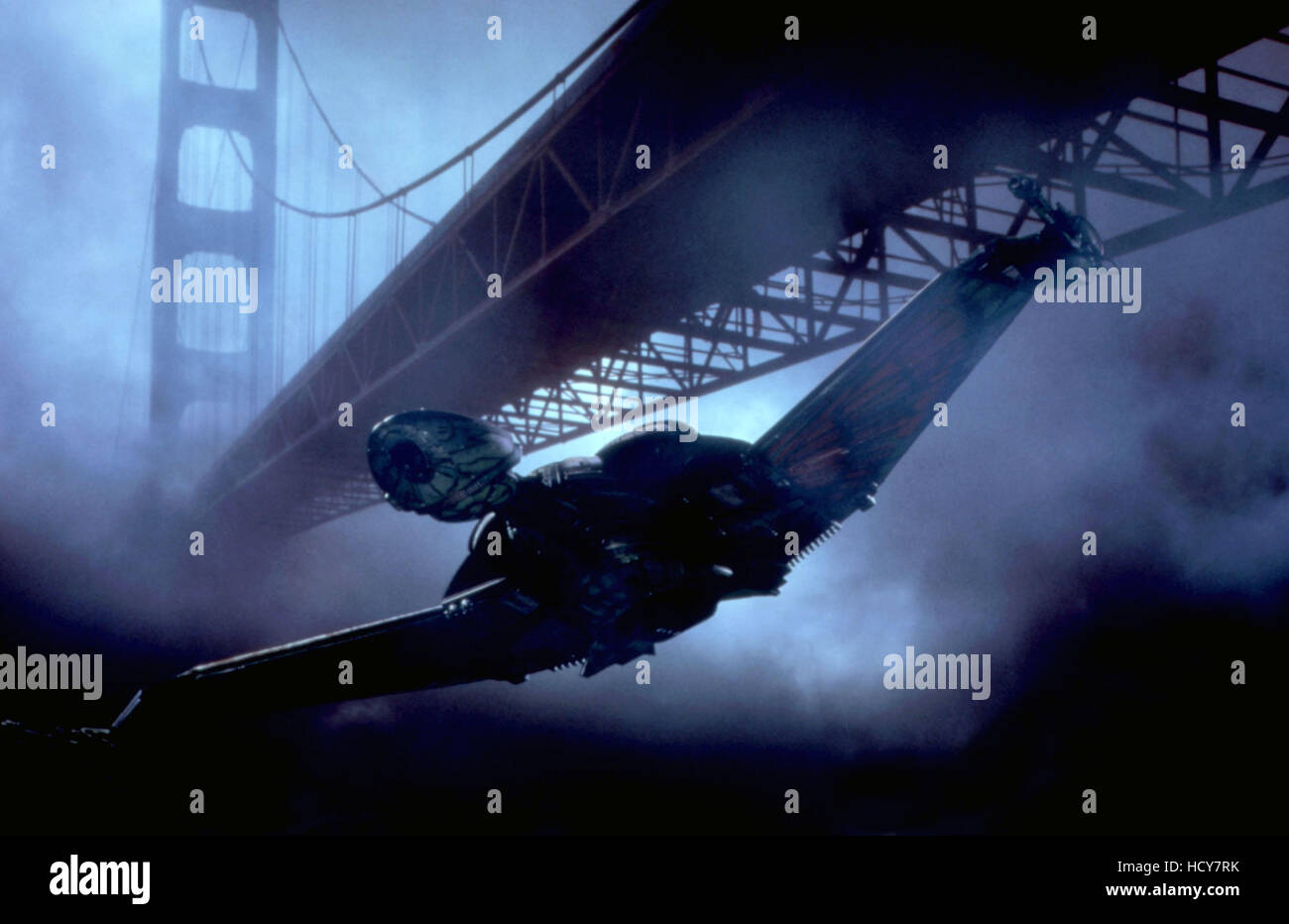 STAR TREK IV: THE VOYAGE HOME, Klingon Bird-of-Prey spaceship flying ...