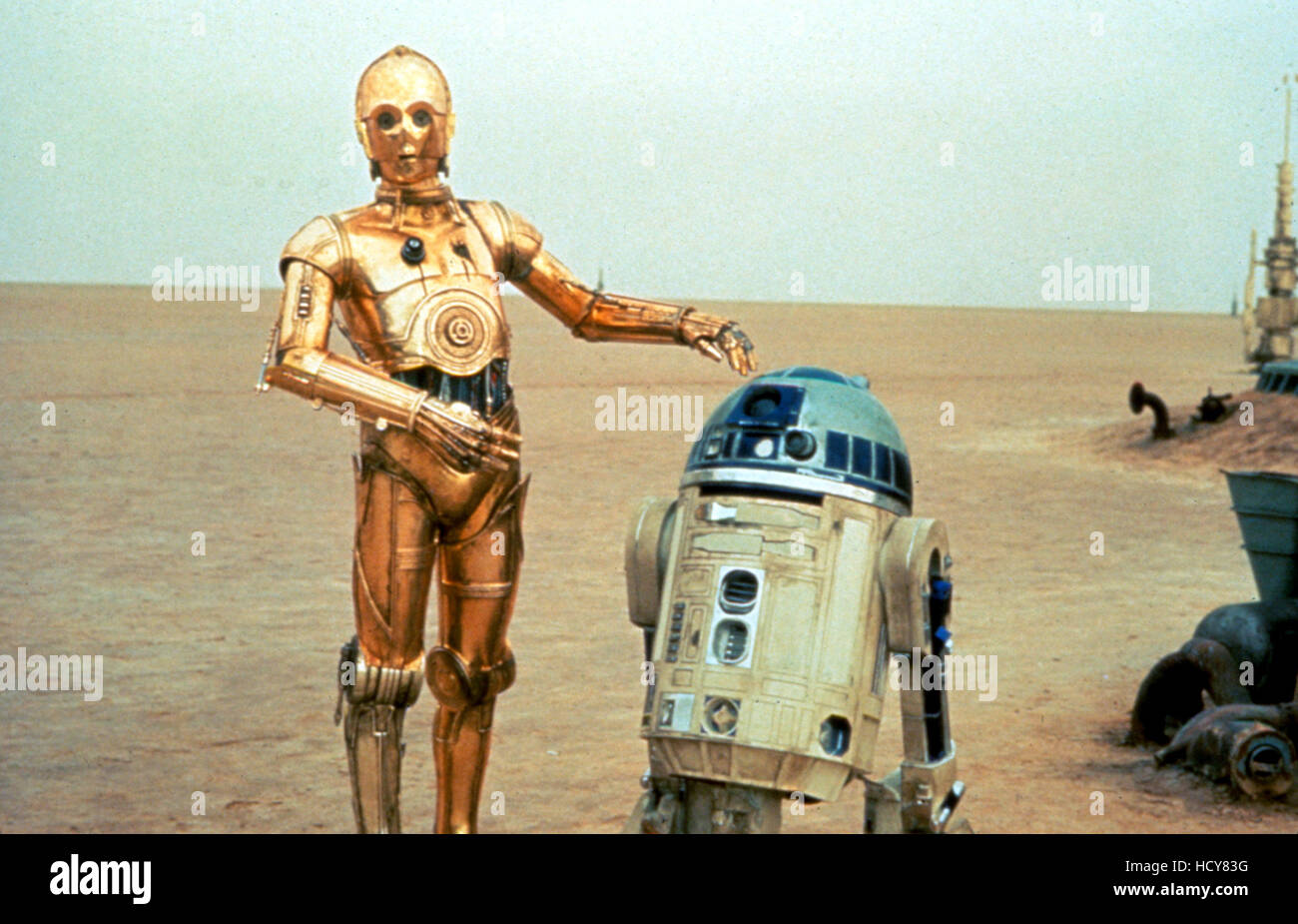 STAR WARS, (aka STAR WARS: EPISODE IV - A NEW HOPE), R2D2, C3PO, 1977 Stock Photo - Alamy