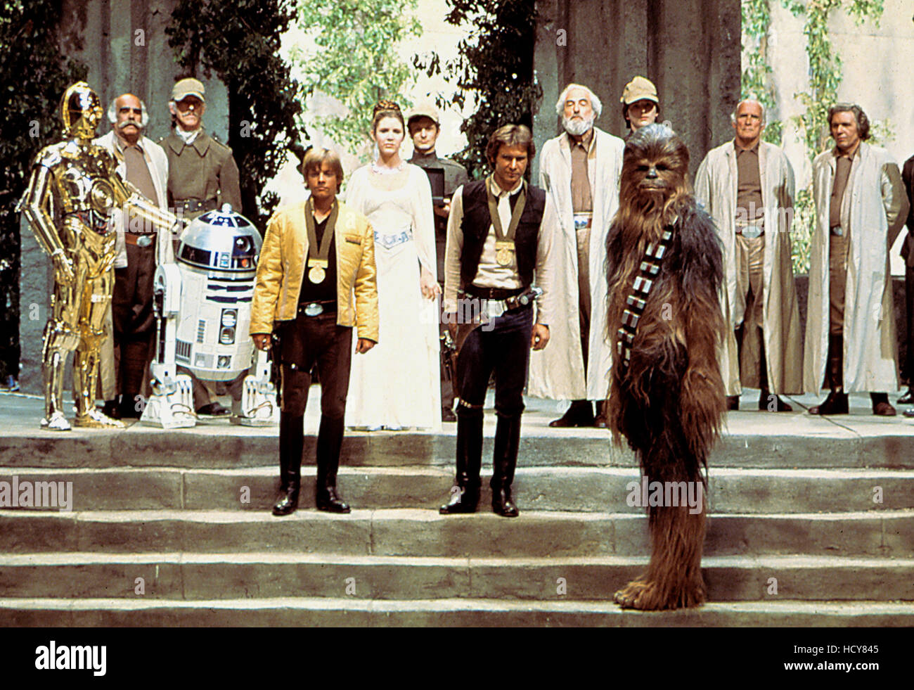 STAR WARS, (aka STAR WARS: EPISODE IV - A NEW HOPE), Kenny Baker(R2D2 ...