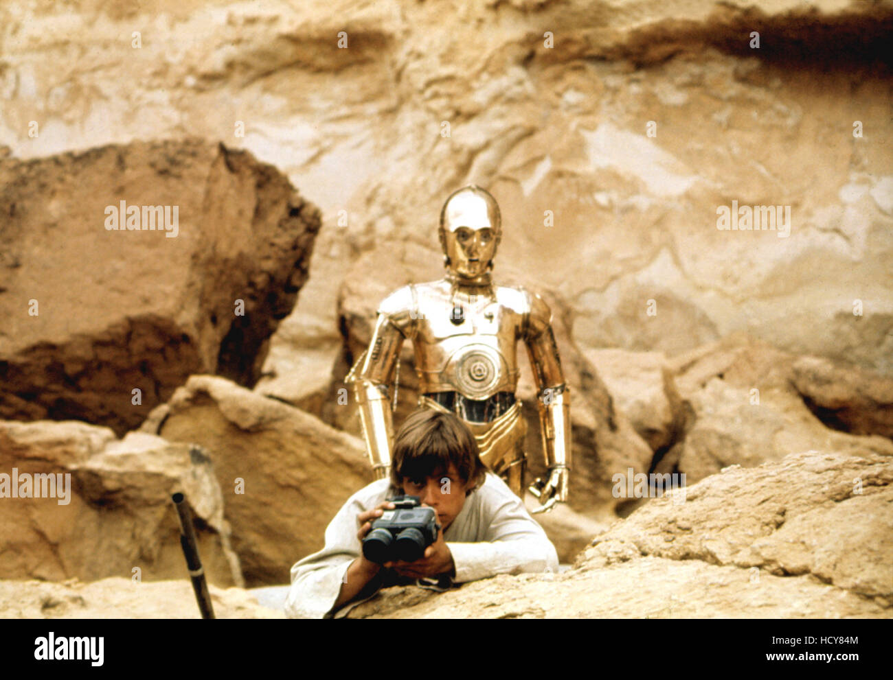 STAR WARS, (aka STAR WARS: EPISODE IV - A NEW HOPE), Anthony Daniels as ...