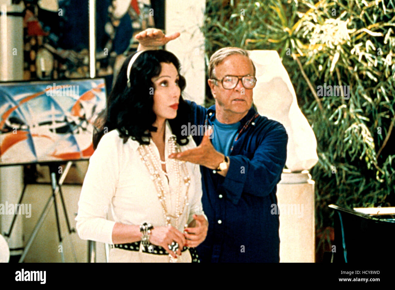 TEA WITH MUSSOLINI, Cher, director Franco Zeffirelli, 1999. ©G2 Films ...