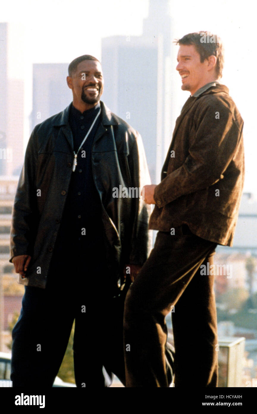 TRAINING DAY, Denzel Washington, Ethan Hawke, 2001 Stock Photo - Alamy
