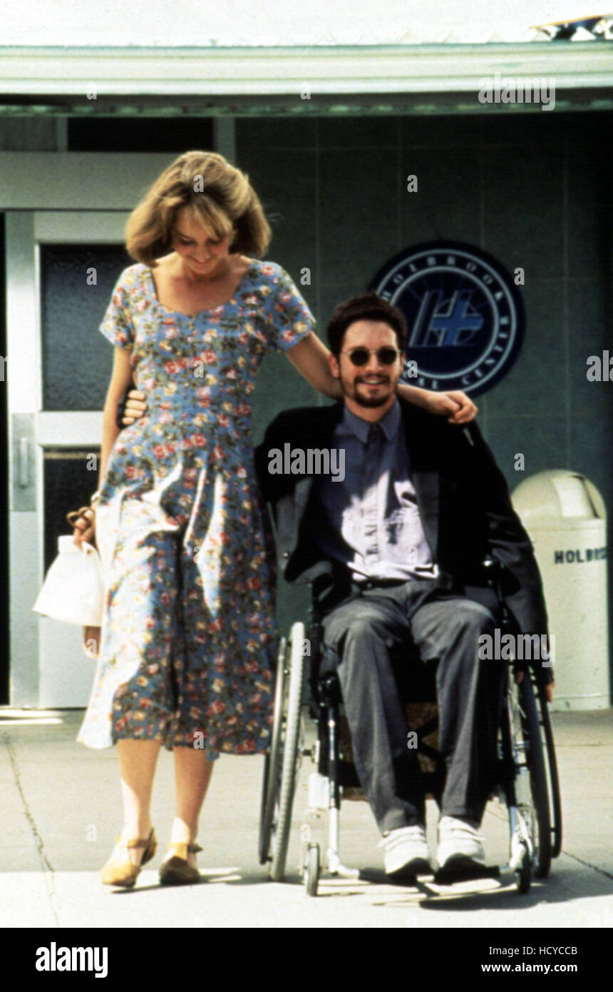The Waterdance Helen Hunt Eric Stoltz 1992 C Samuel Goldwyncourtesy Everett Collection