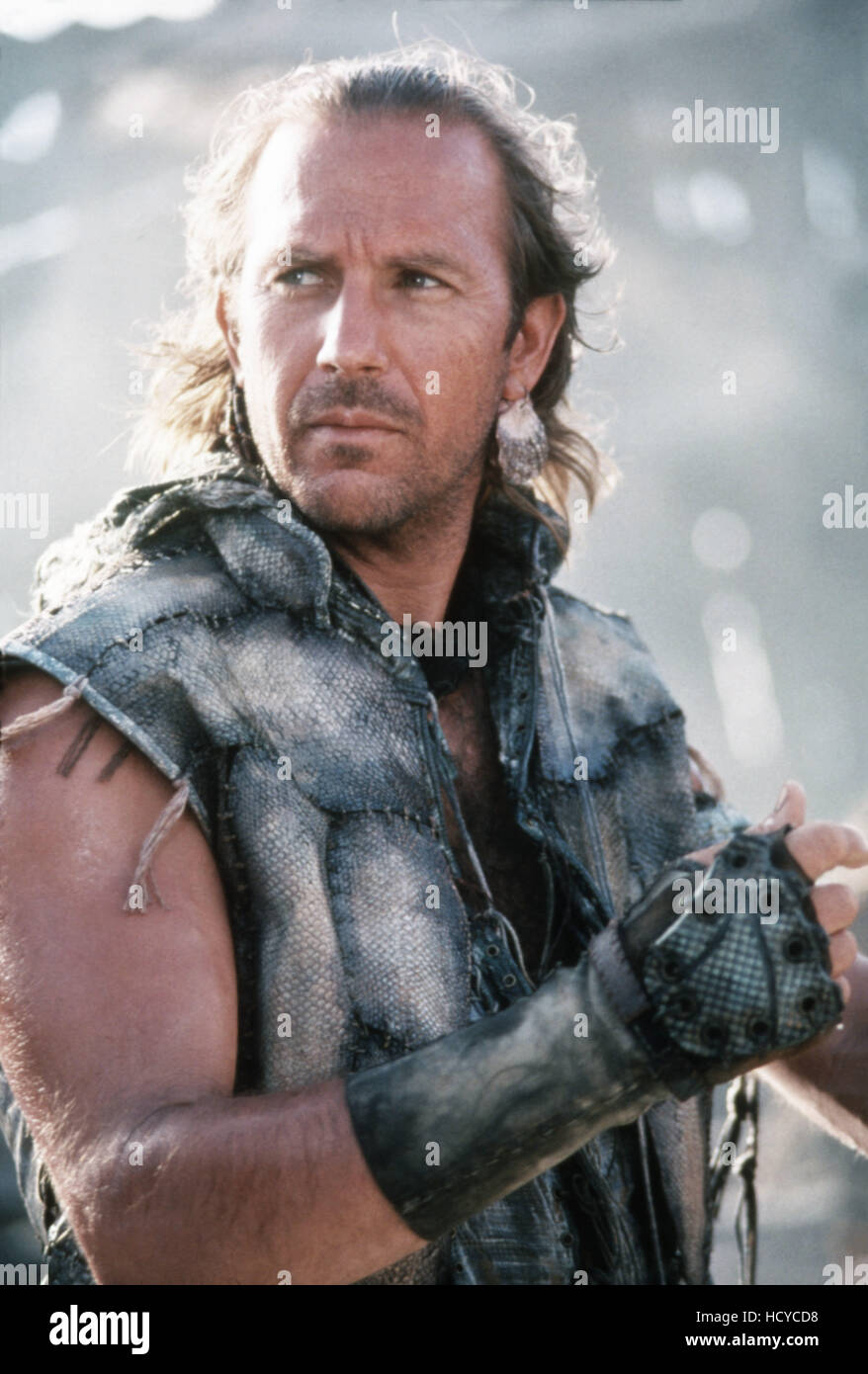 WATERWORLD, Kevin Costner, 1995, © Universal/courtesy Everett ...