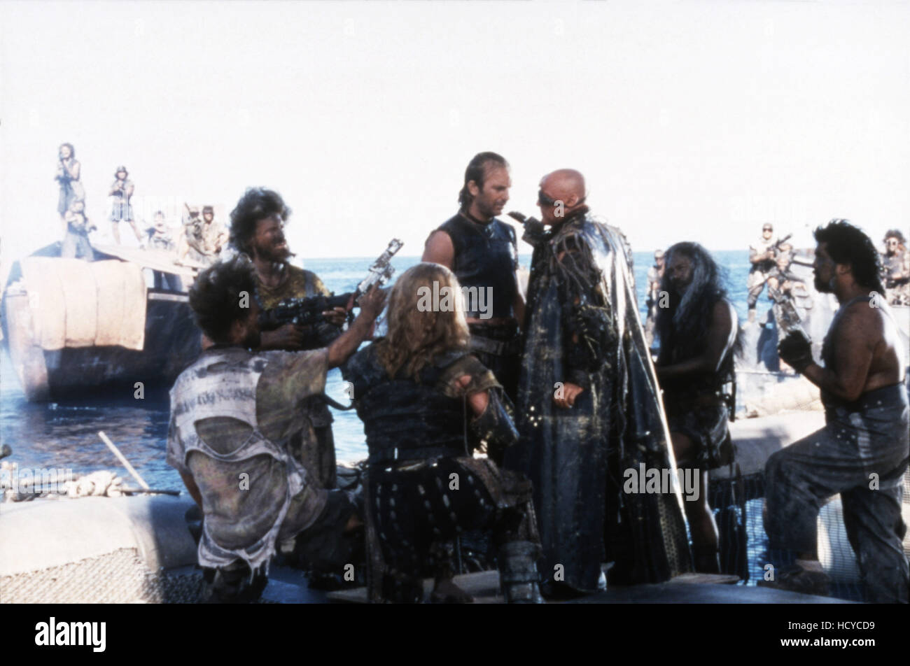 WATERWORLD, face to face from left: Kevin Costner, Dennis Hopper, 1995 ...