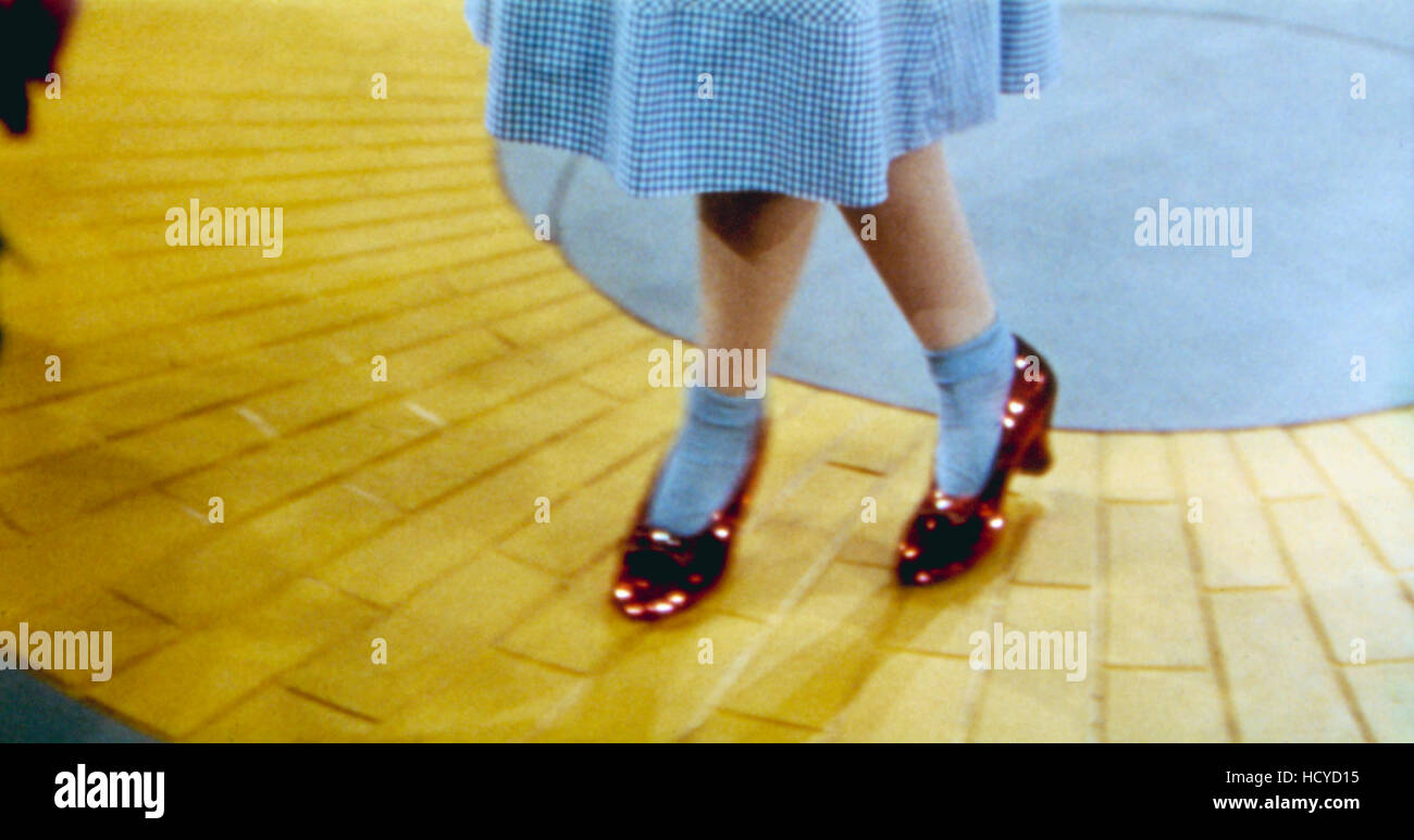 THE WIZARD OF OZ, Dorothy's ruby slippers, 1939 Stock Photo - Alamy