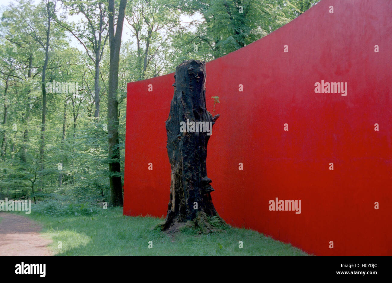 Nature art installation hi-res stock photography and images - Alamy