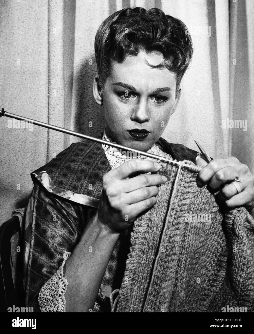 Barbara Cook, knitting backstage at the Majestic Theater, New York ...