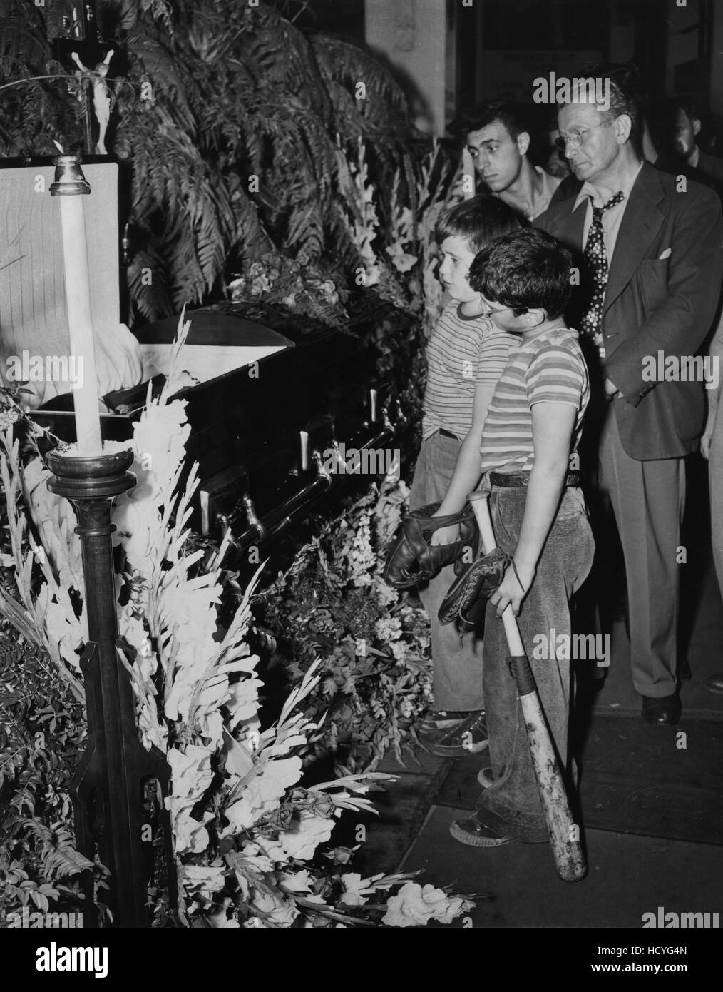Babe Ruth, The funeral of Babe Ruth at St. Patrick's Cathedral, New ...