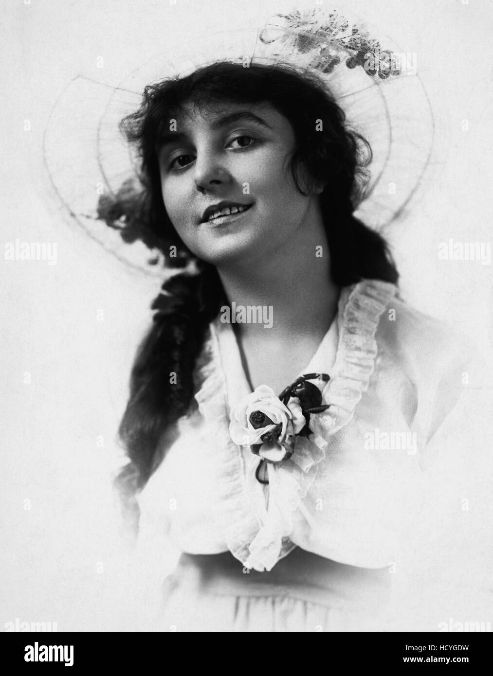 Beverly Bayne, 1914 Stock Photo - Alamy