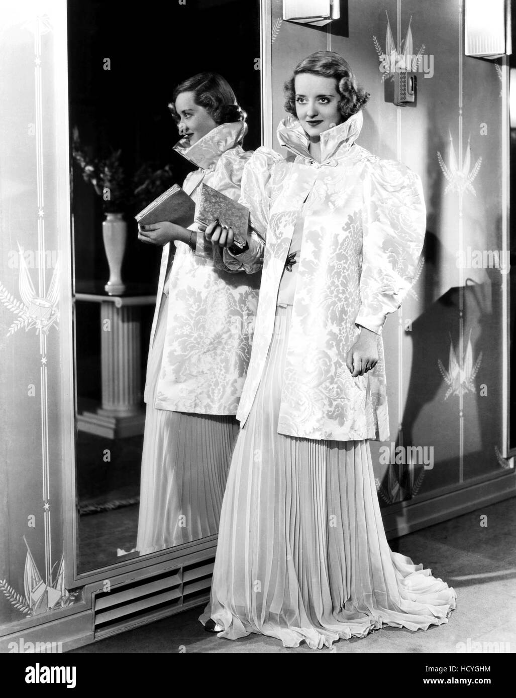 Bette Davis, ca. 1936 Stock Photo - Alamy