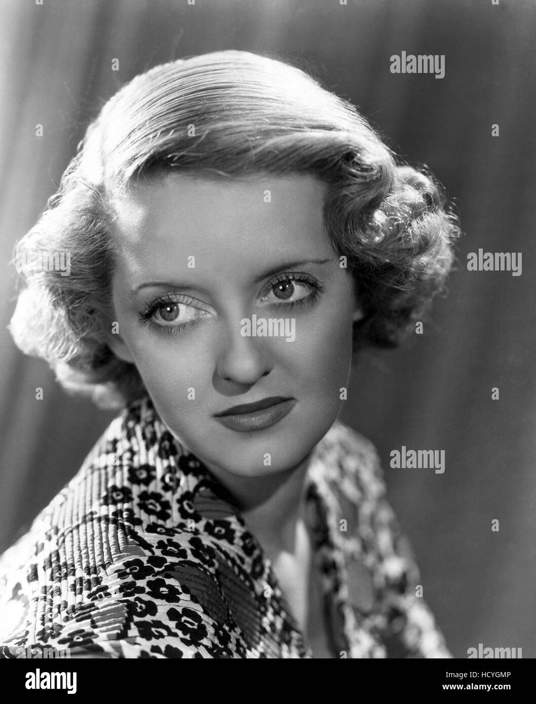 Bette Davis, Warner Bros. portrait, 1936 Stock Photo - Alamy