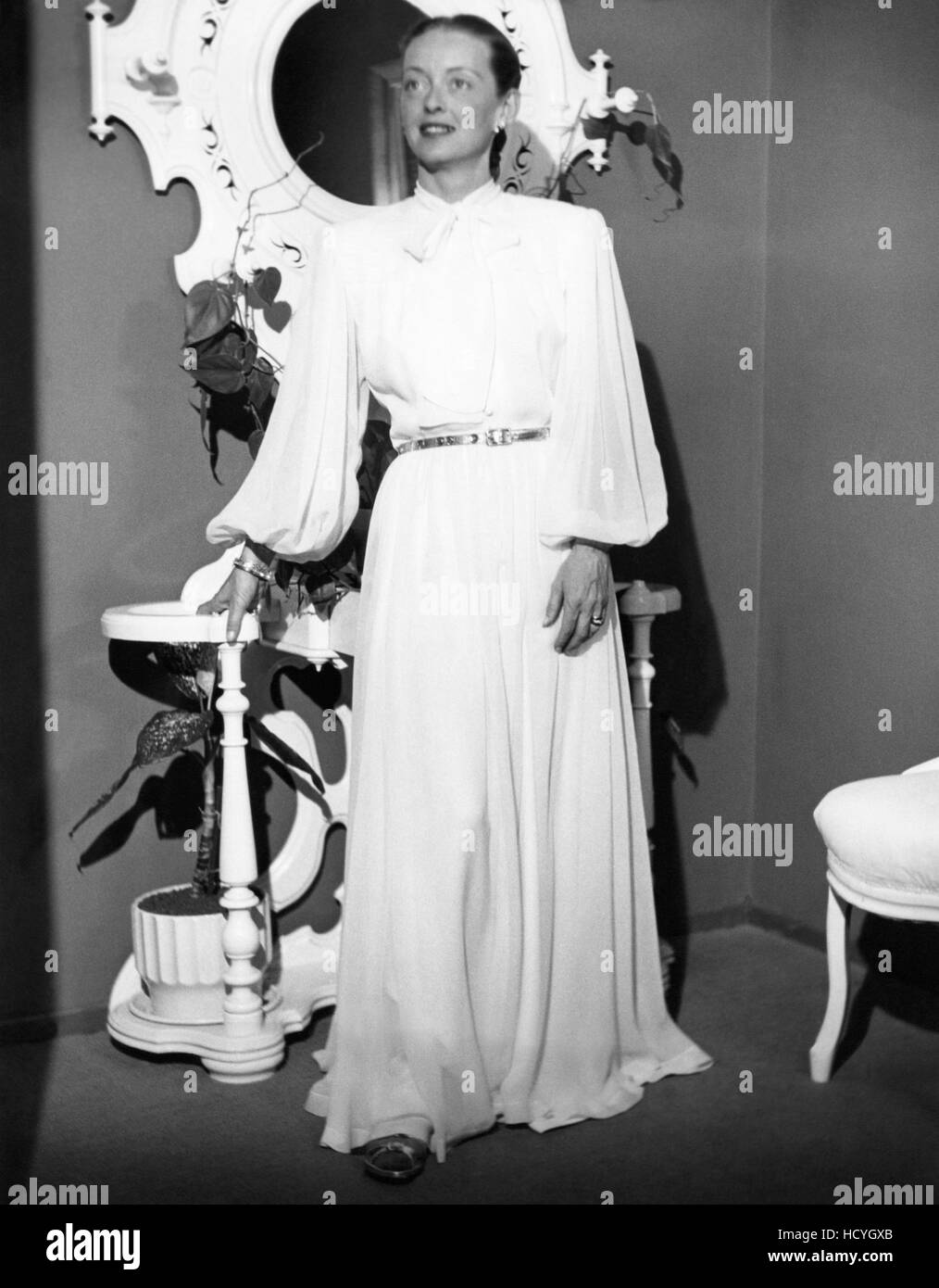 Bette Davis, ca, 1940 Stock Photo - Alamy