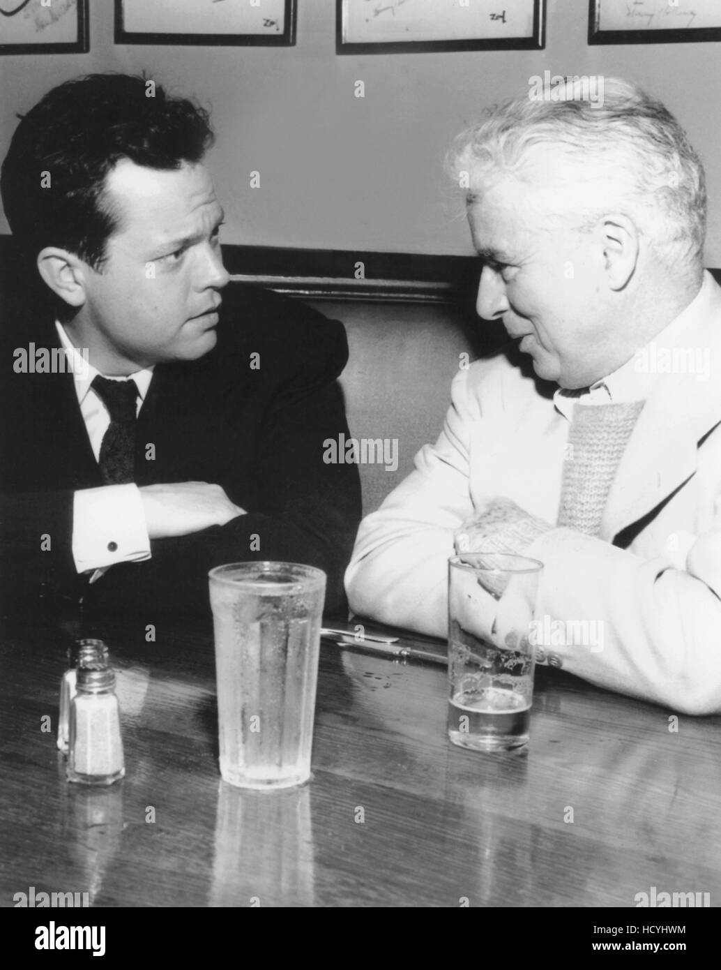 From left, Orson Welles, Charles Chaplin, at the Brown Derby, 1947 ...