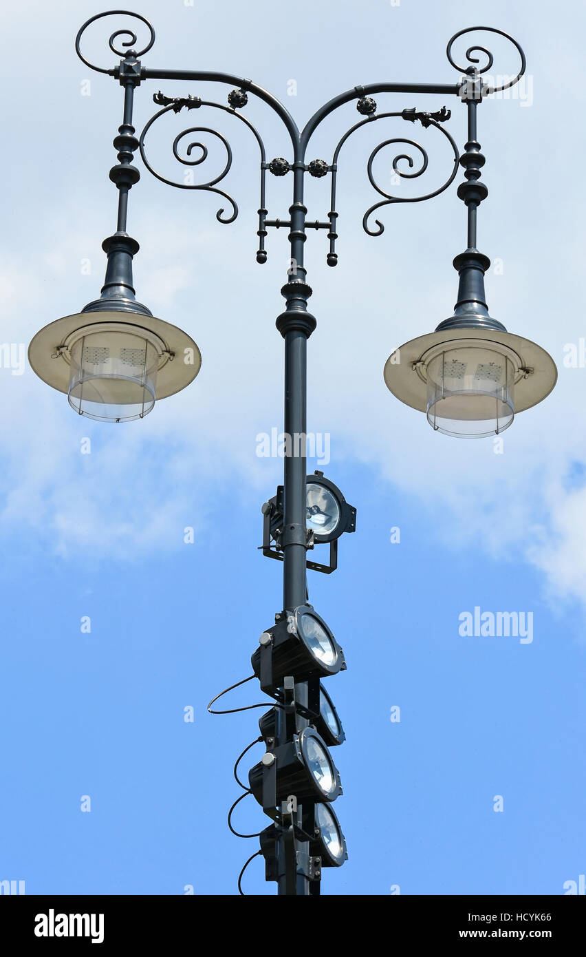 Ornate street lights with reflectors Stock Photo - Alamy