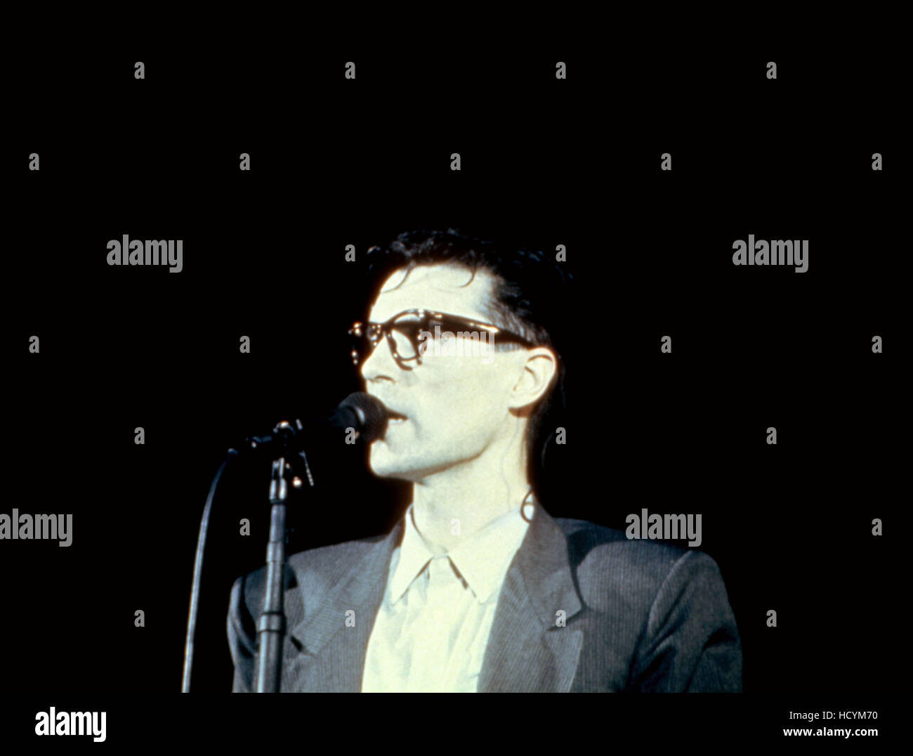 STOP MAKING SENSE, David Byrne, 1984, (c)Cinecom International/courtesy ...