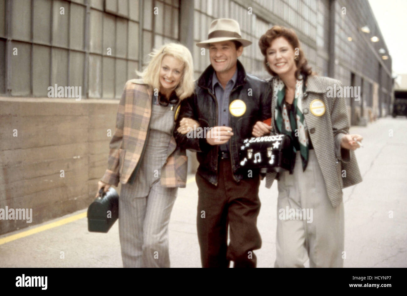 SWING SHIFT, Goldie Hawn, Kurt Russell, Christine Lahti, 1984, (c ...