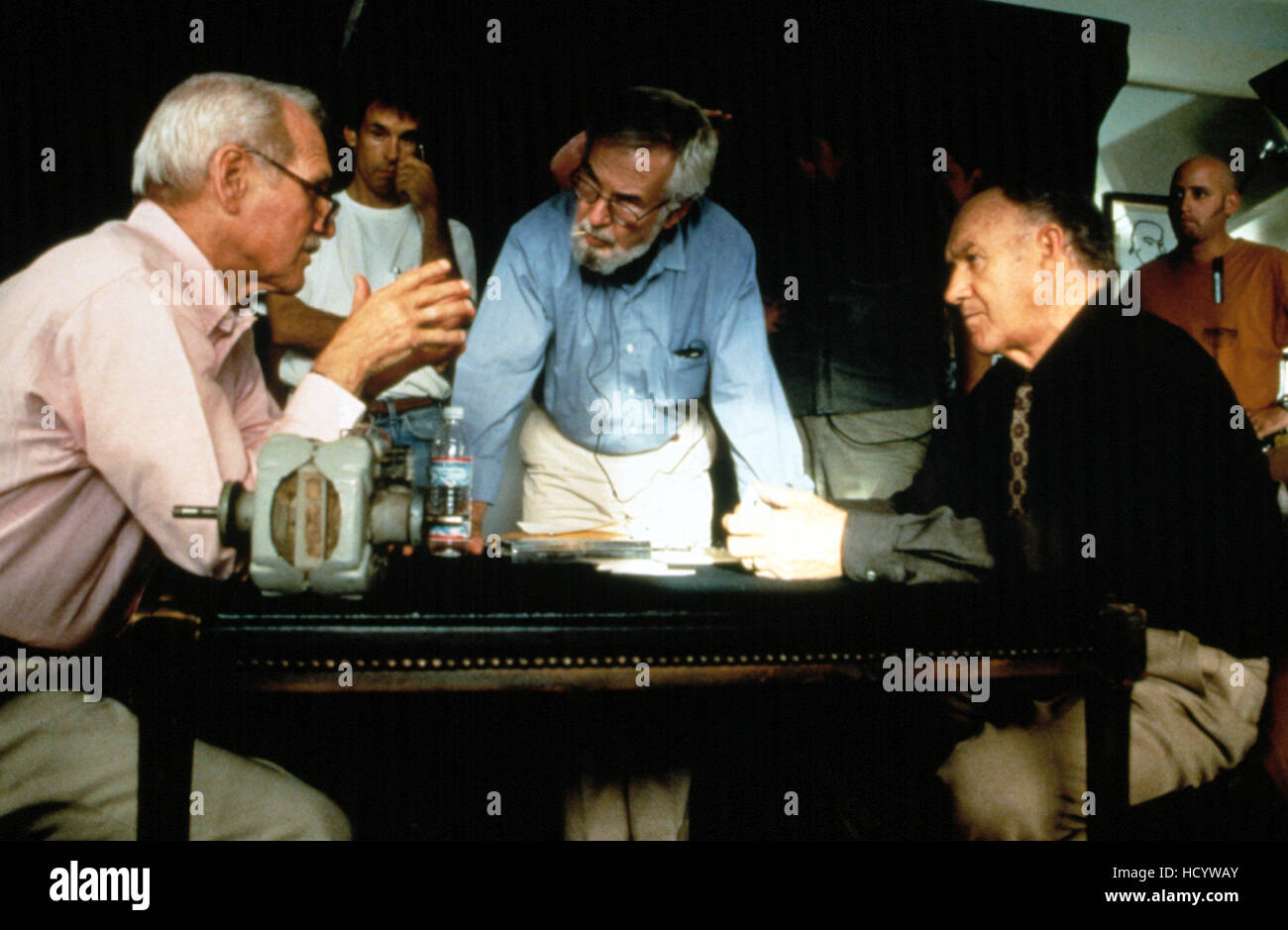TWILIGHT, Paul Newman, director Robert Benton, Gene Hackman on the set ...