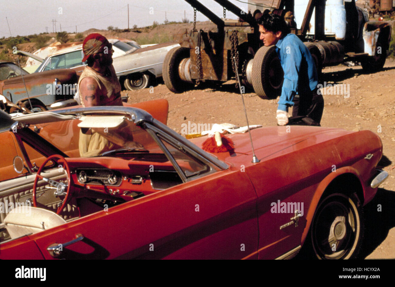 U-TURN, Sean Penn, 1997. (c) Columbia Pictures/ Courtesy: Everett ...
