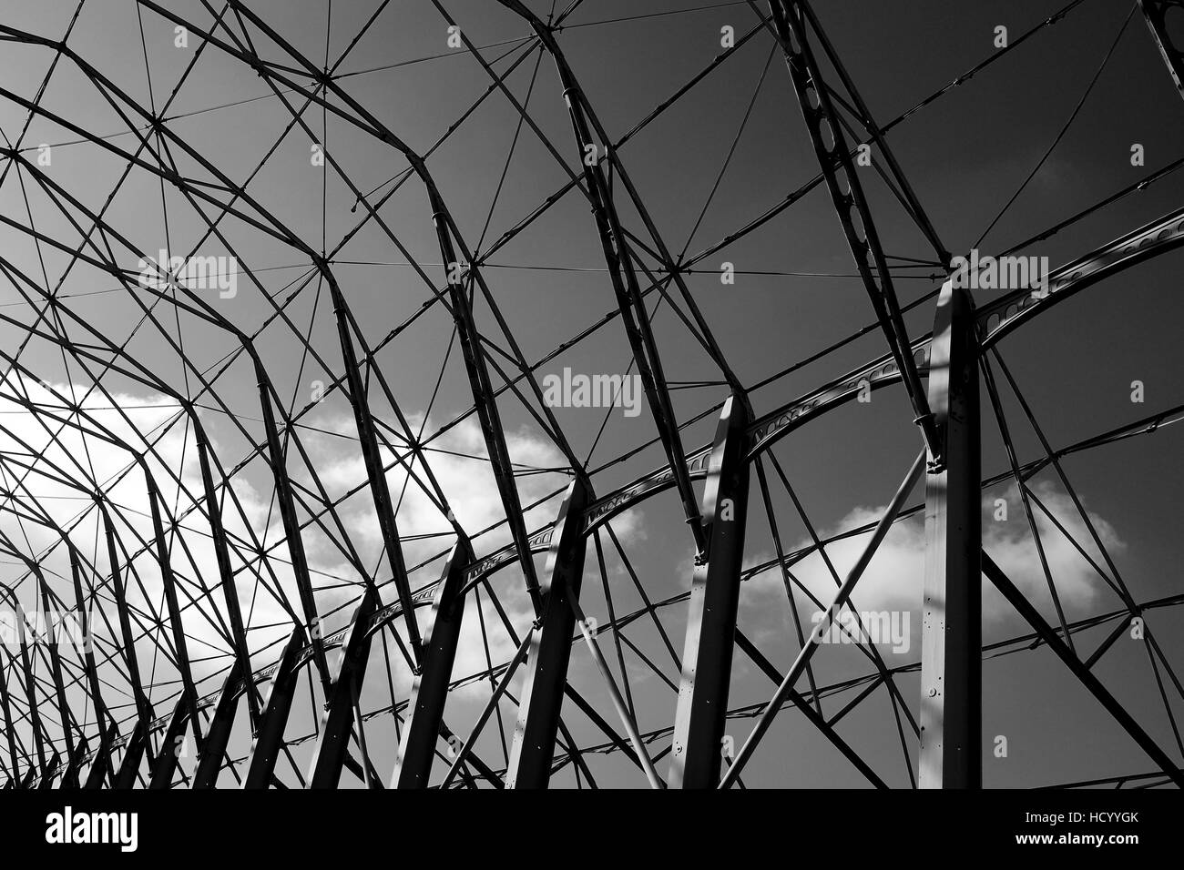 Roof structure hi-res stock photography and images - Alamy
