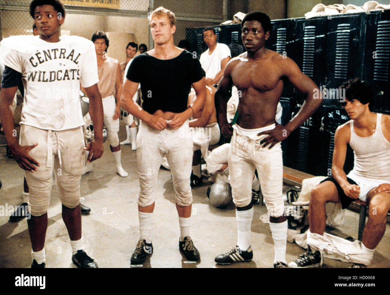 WILDCATS, Woody Harrelson, Wesley Snipes, Jsu Garcia, 1986 Stock Photo ...
