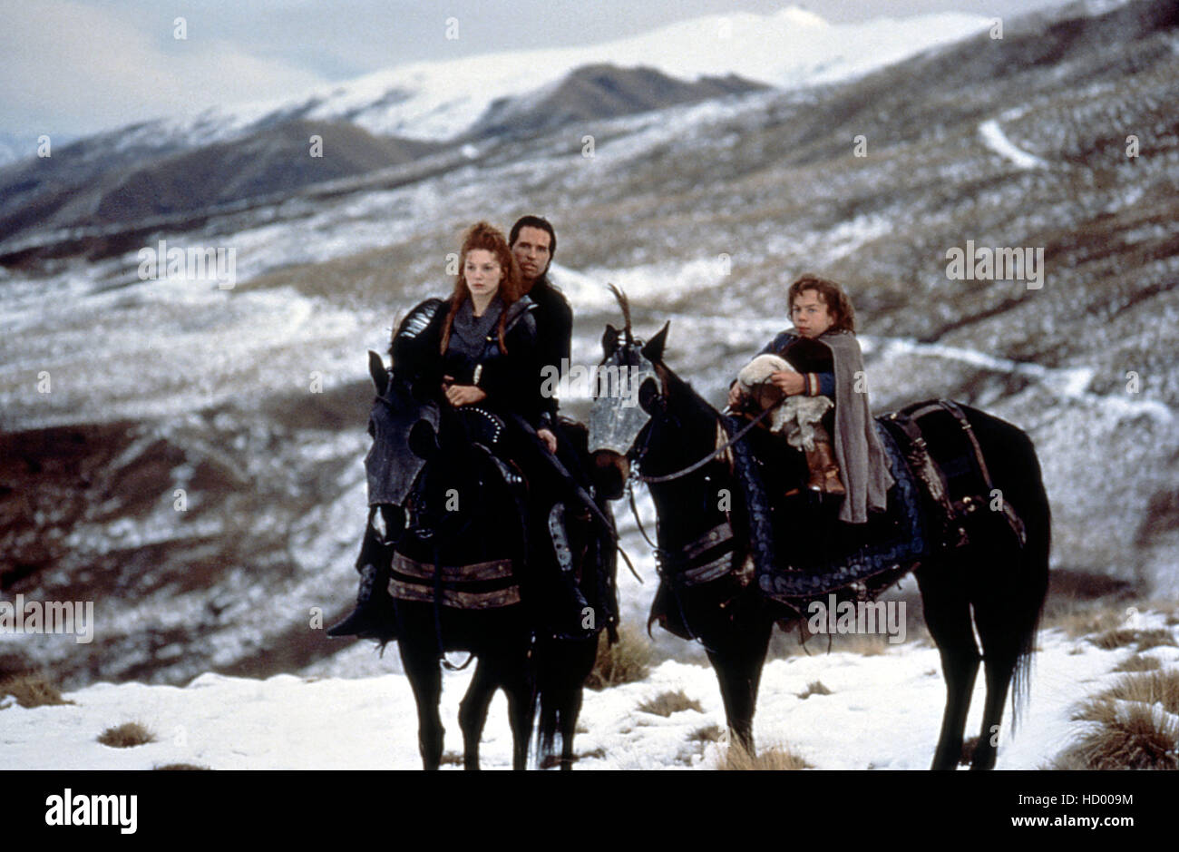 WILLOW, Joanne Whalley, Val Kilmer, Warwick Davis, 1988, (c) MGM ...