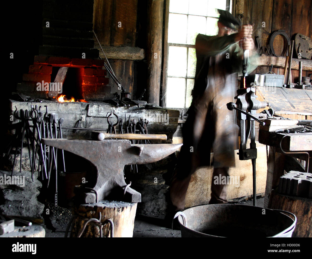 Blacksmith 1800s hi-res stock photography and images - Alamy
