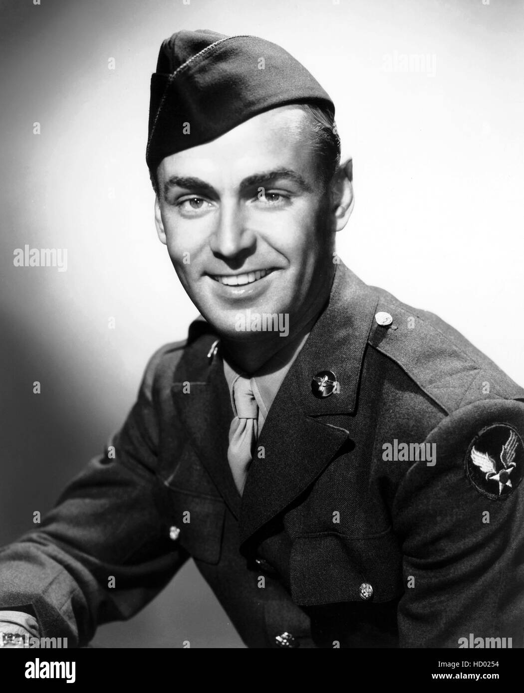 Army Air Force corporal Alan Ladd, 1943 Stock Photo - Alamy
