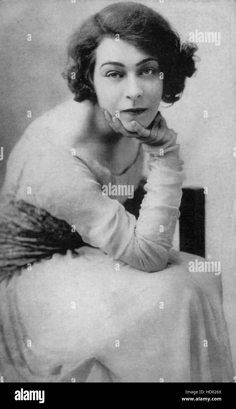 Alla Nazimova, ca. 1910 Stock Photo - Alamy