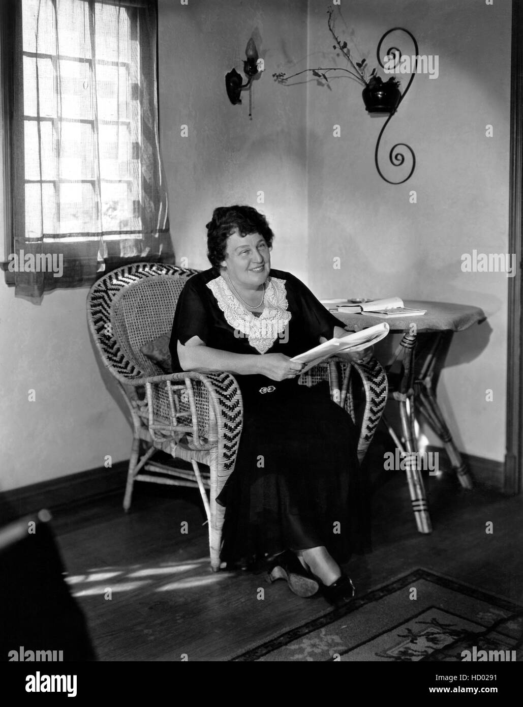 Alison Skipworth relaxing at home, ca. 1930s Stock Photo - Alamy