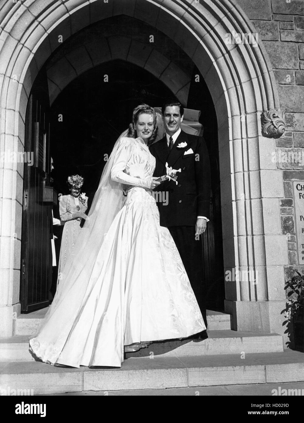 Alexis Smith and Craig Stevens married at Church of the Recessional ...