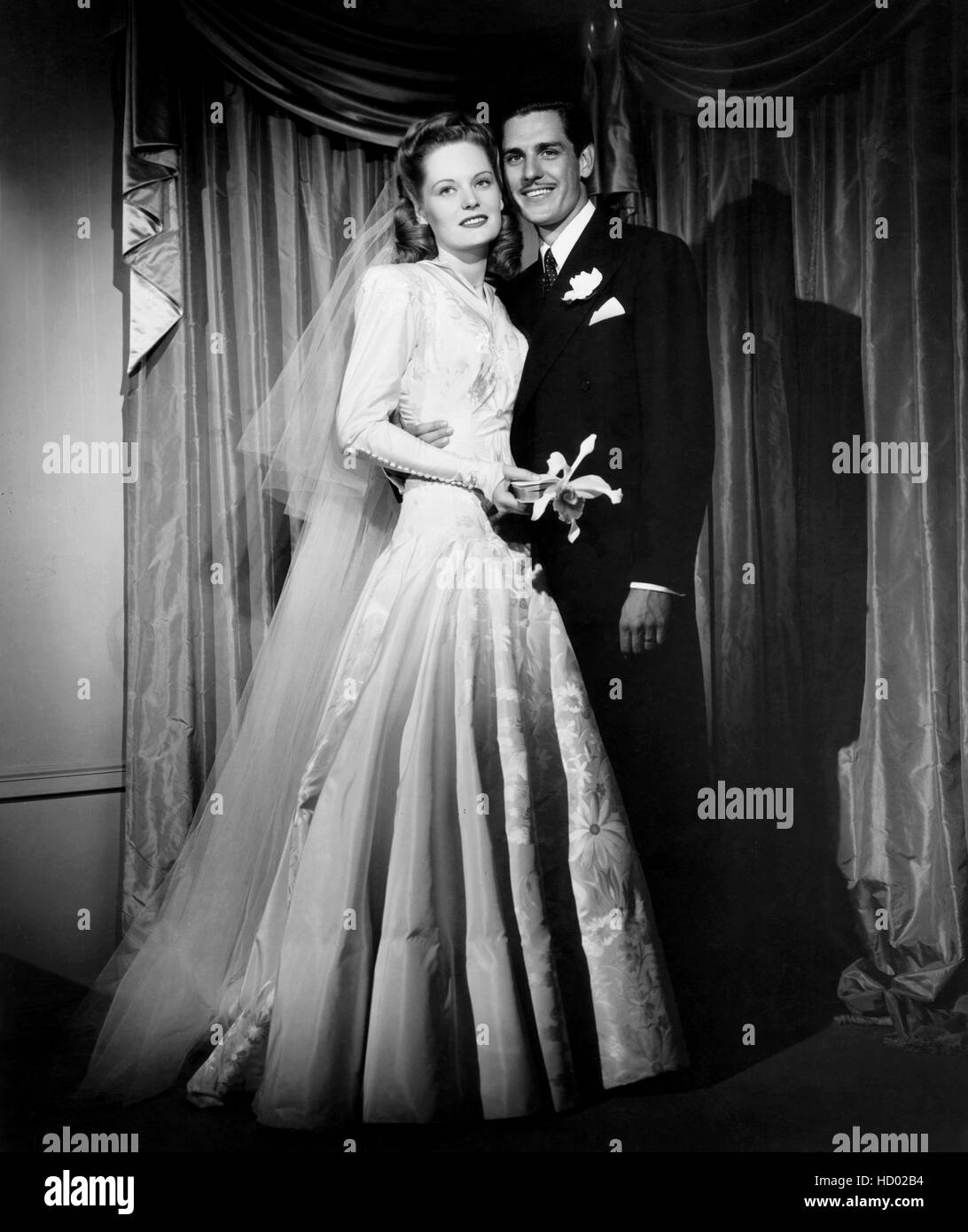 From left, Alexis Smith, Craig Stevens, following their wedding on June ...