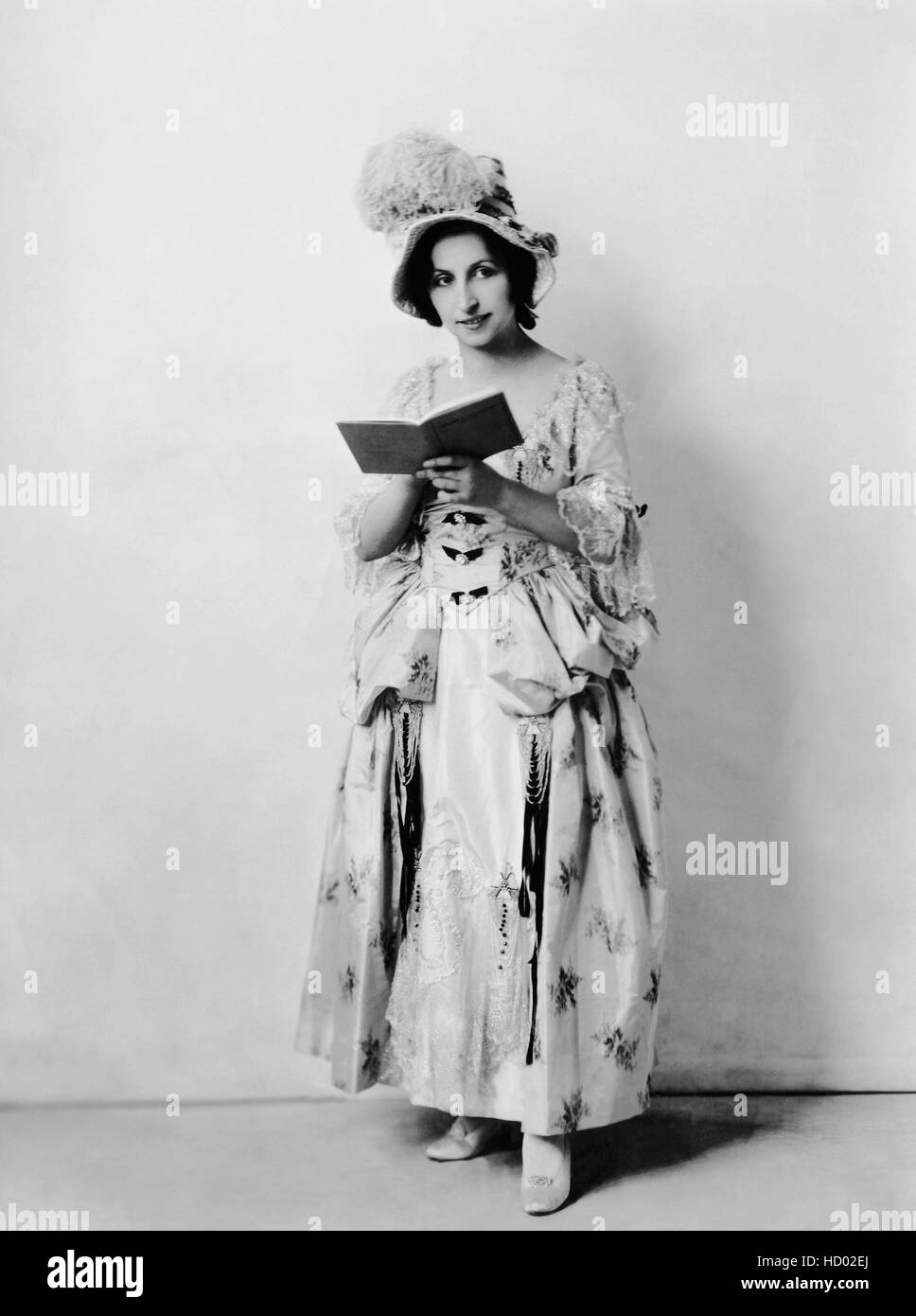 Opera singer Amelita Galli-Curci, 1919 Stock Photo - Alamy