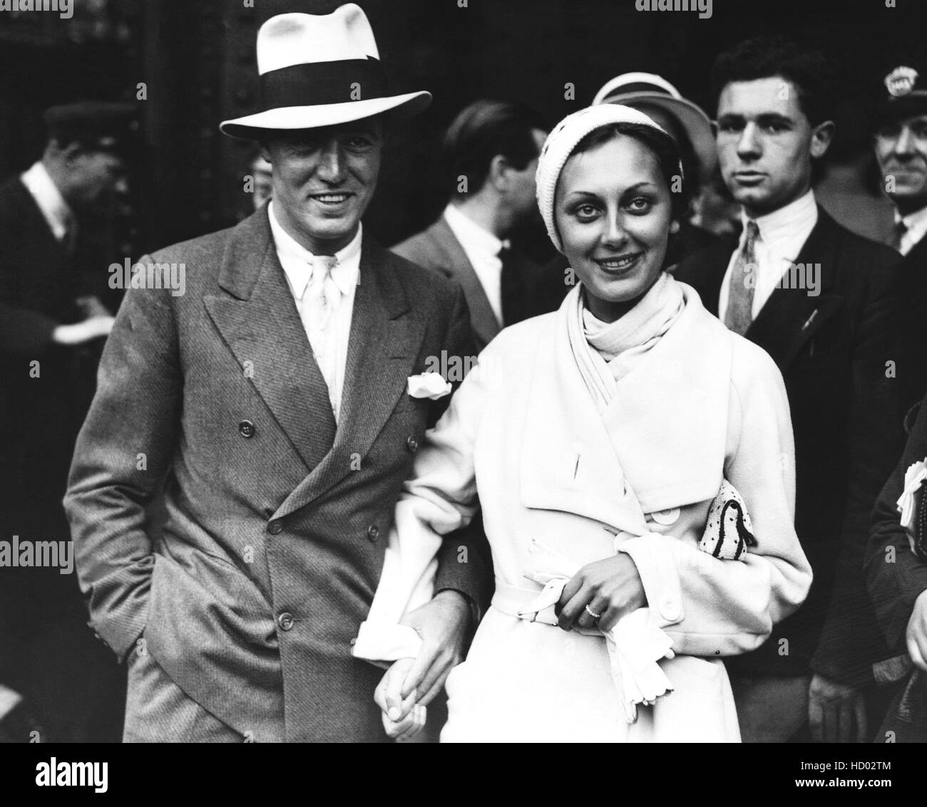 Ann Dvorak, right, and her first husband, Leslie Fenton, arriving at ...