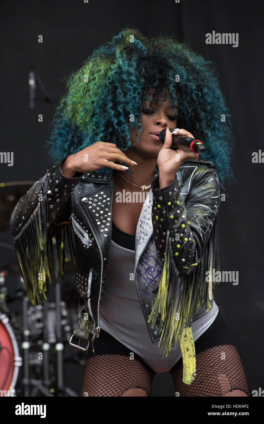 V Festival - Weston Park, Staffordshire - Day 1 - Performances ...