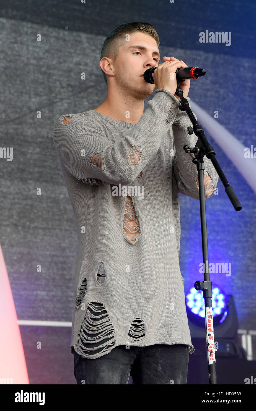 Kinderhospiz Charity Summer event at Helvetia Parc. Featuring: Joey ...