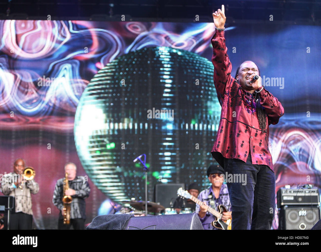 Rewind South Festival - Performances - Henley-on-Thames Earth, Wind and Fire Experience ...